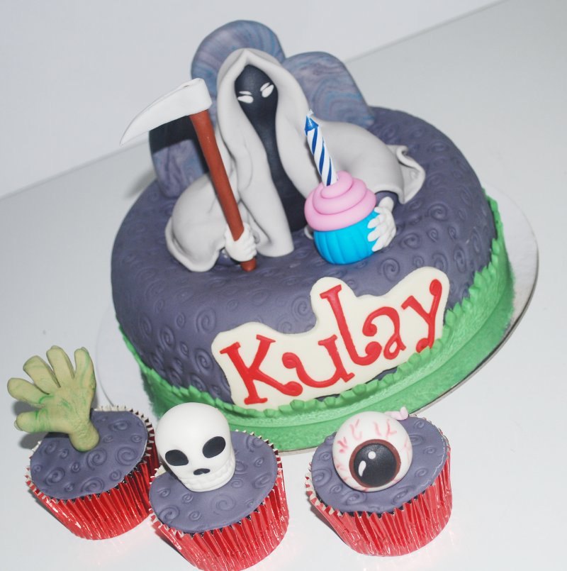 emily bakes cakes: Grim Reaper Cake