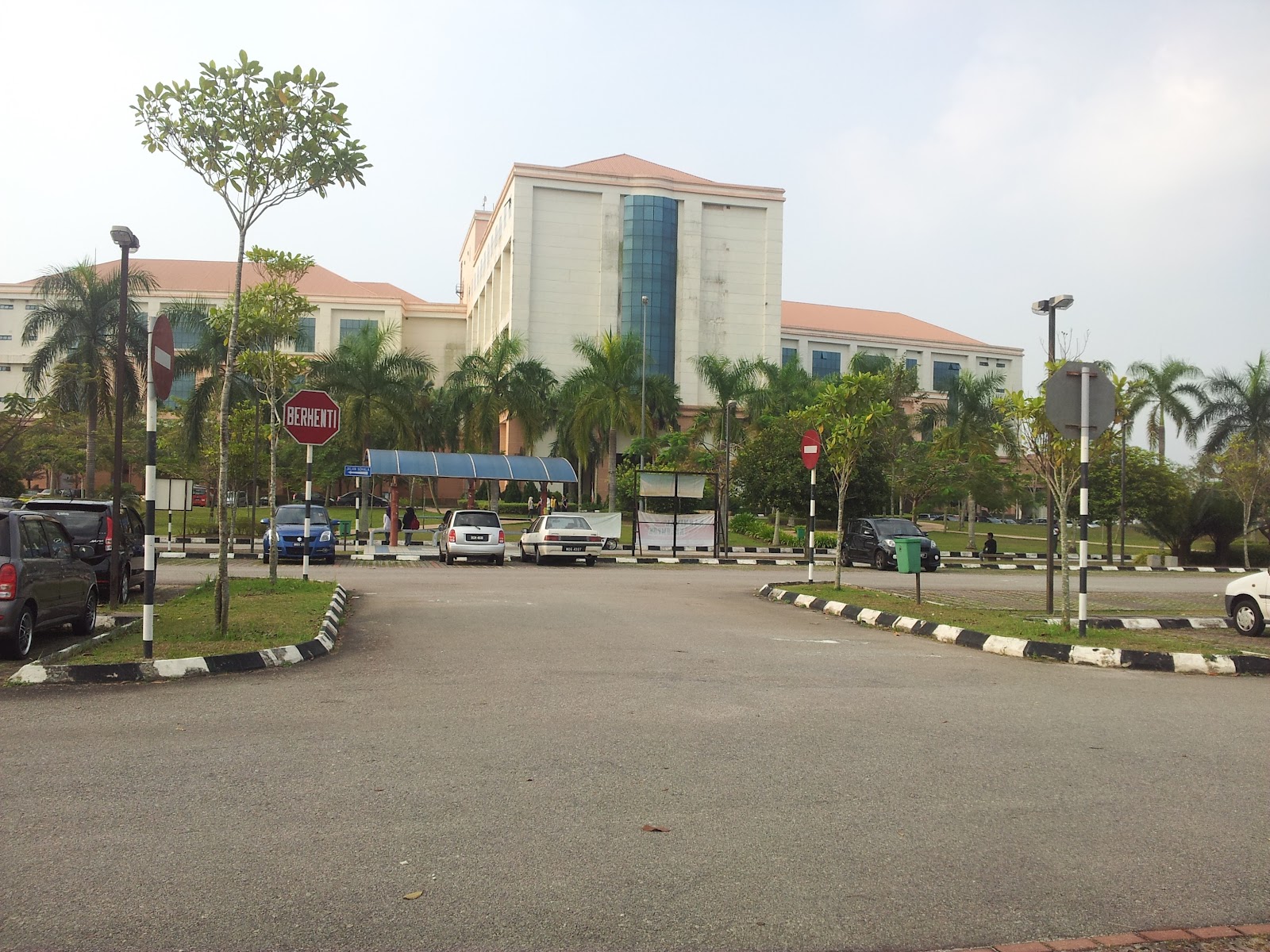 UNITEN (BUSINESS ENGLISH): Facilities (UNITEN)