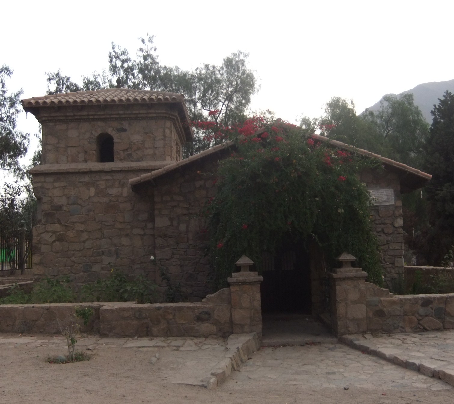 LUGARES TURÍSTICOS EN PERÚ: CASA DE SANTA ROSA DE LIMA EN QUIVES