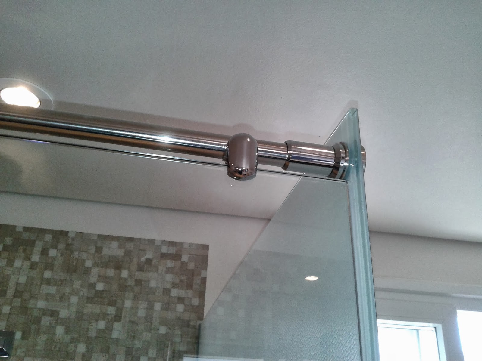 Almanaque do Vidro: BOX DE INOX DE CANTO GLASS INOX