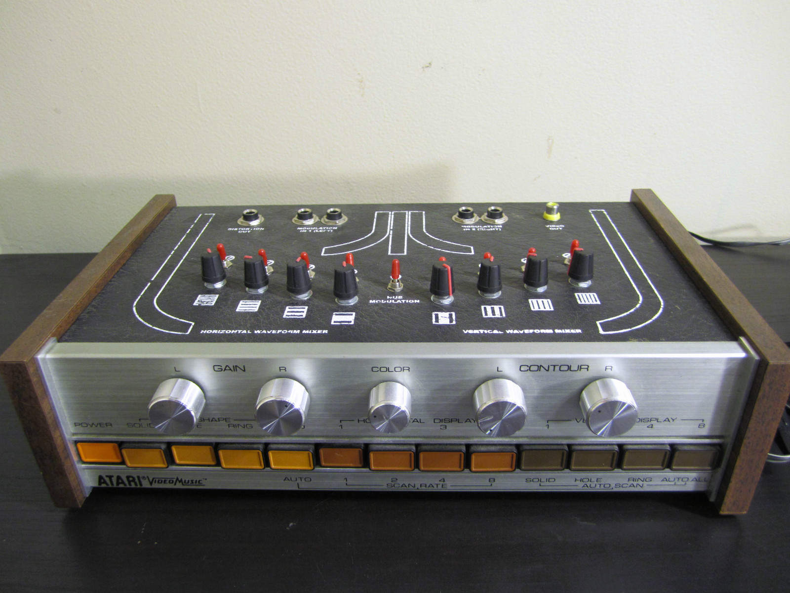 MATRIXSYNTH: Vintage Atari Video Music C-240 Heavily Modified Video Synt