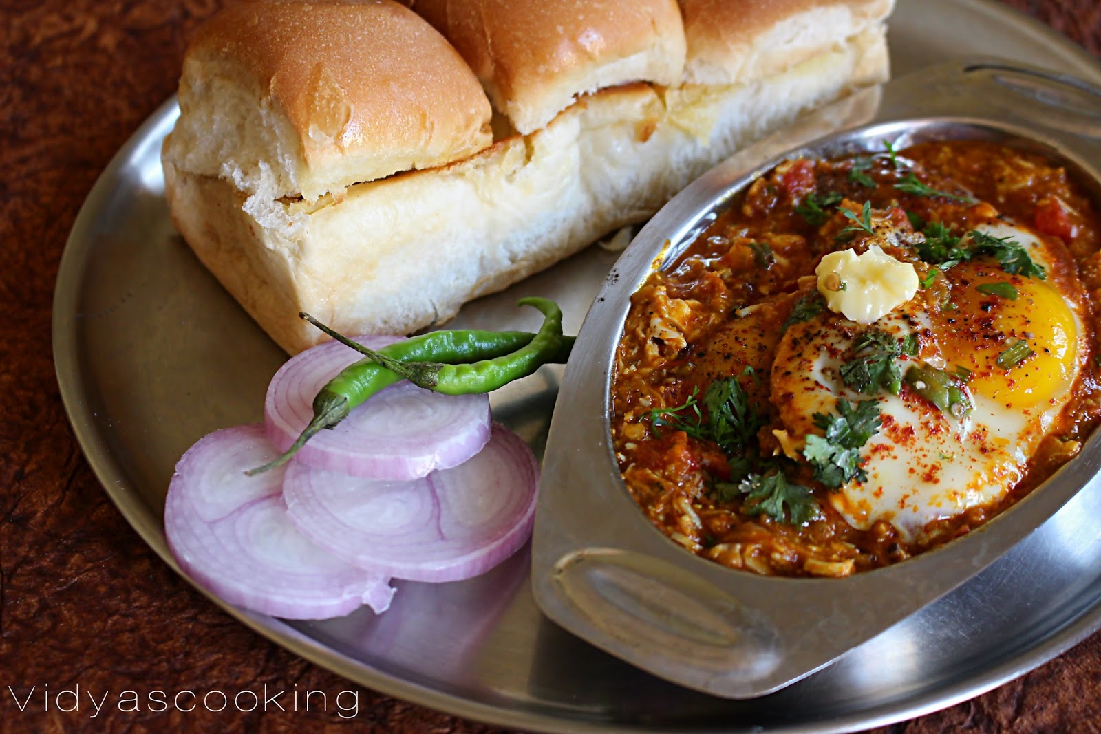 Anda Ghotala (Egg Ghotala) Recipe by Vidyalakshmi