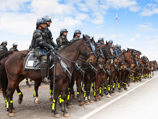 POLÍCIA MILITAR DF» Para não cair dos cavalos - Blog do Chiquinho Dornas
