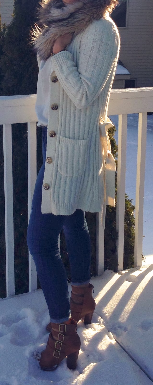 Robin York: Buckle Under