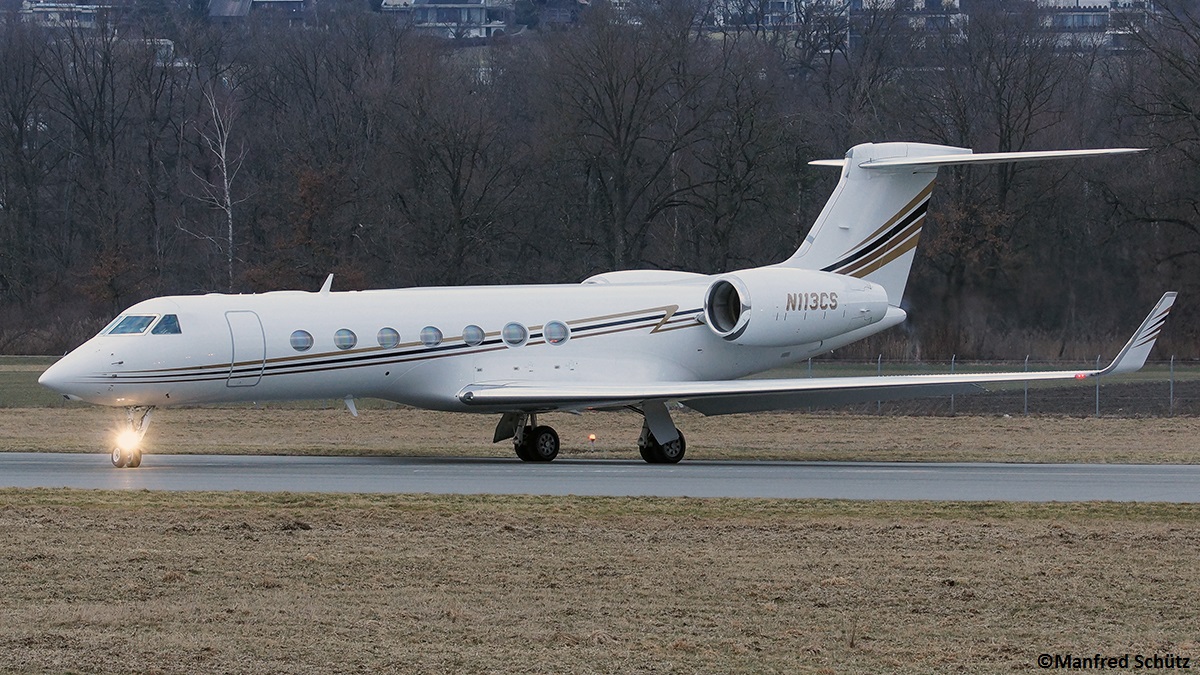 Aircraft & Helicopter Pictures by Manfred Schütz: N113CS Gulfstream ...