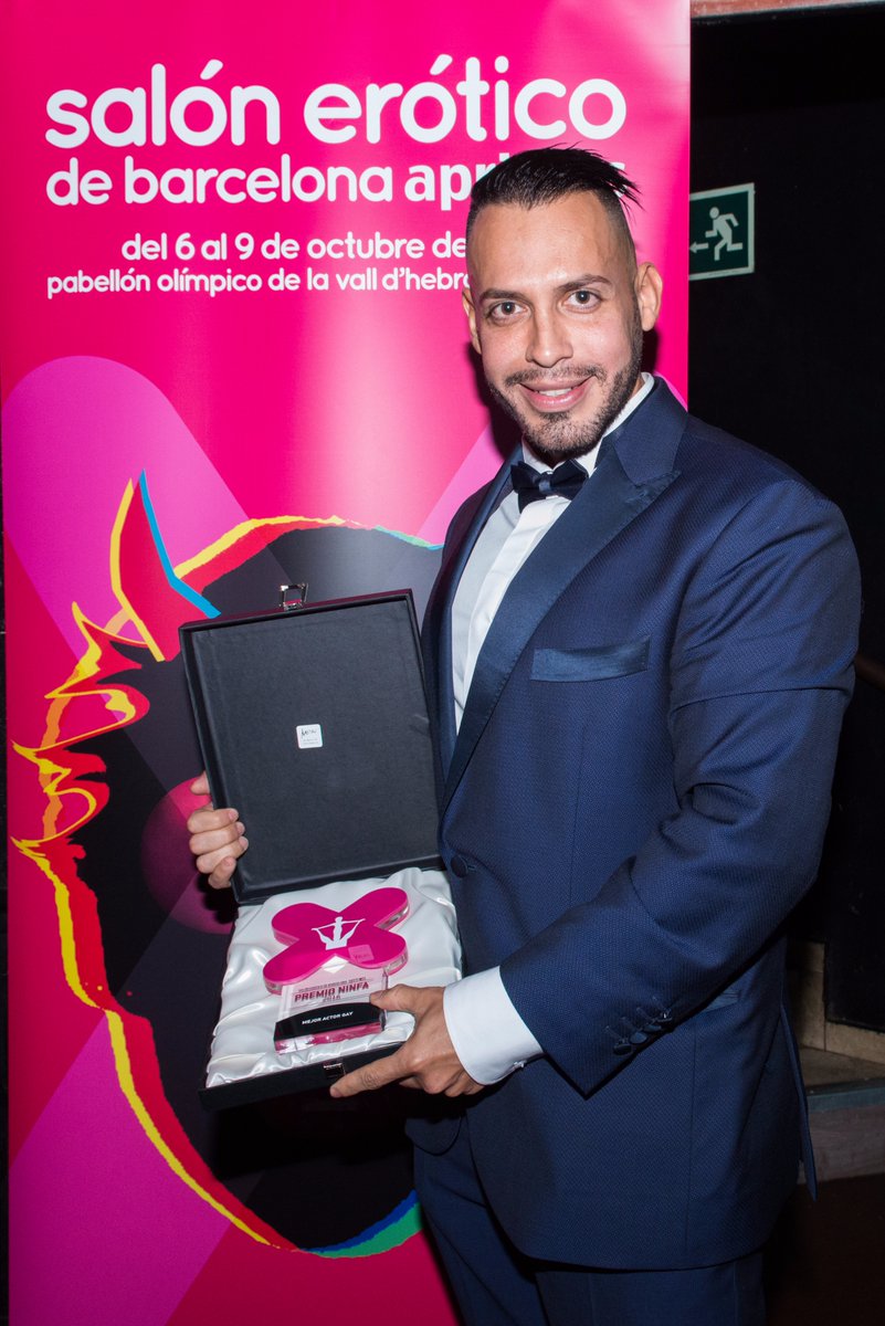 El Lavadero de las Muñecas: VIKTOR ROM ES EL MEJOR ACTOR PORNO GAY DEL AÑO