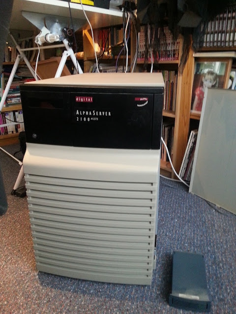 Restoring a DEC AlphaServer 2100: [000000]