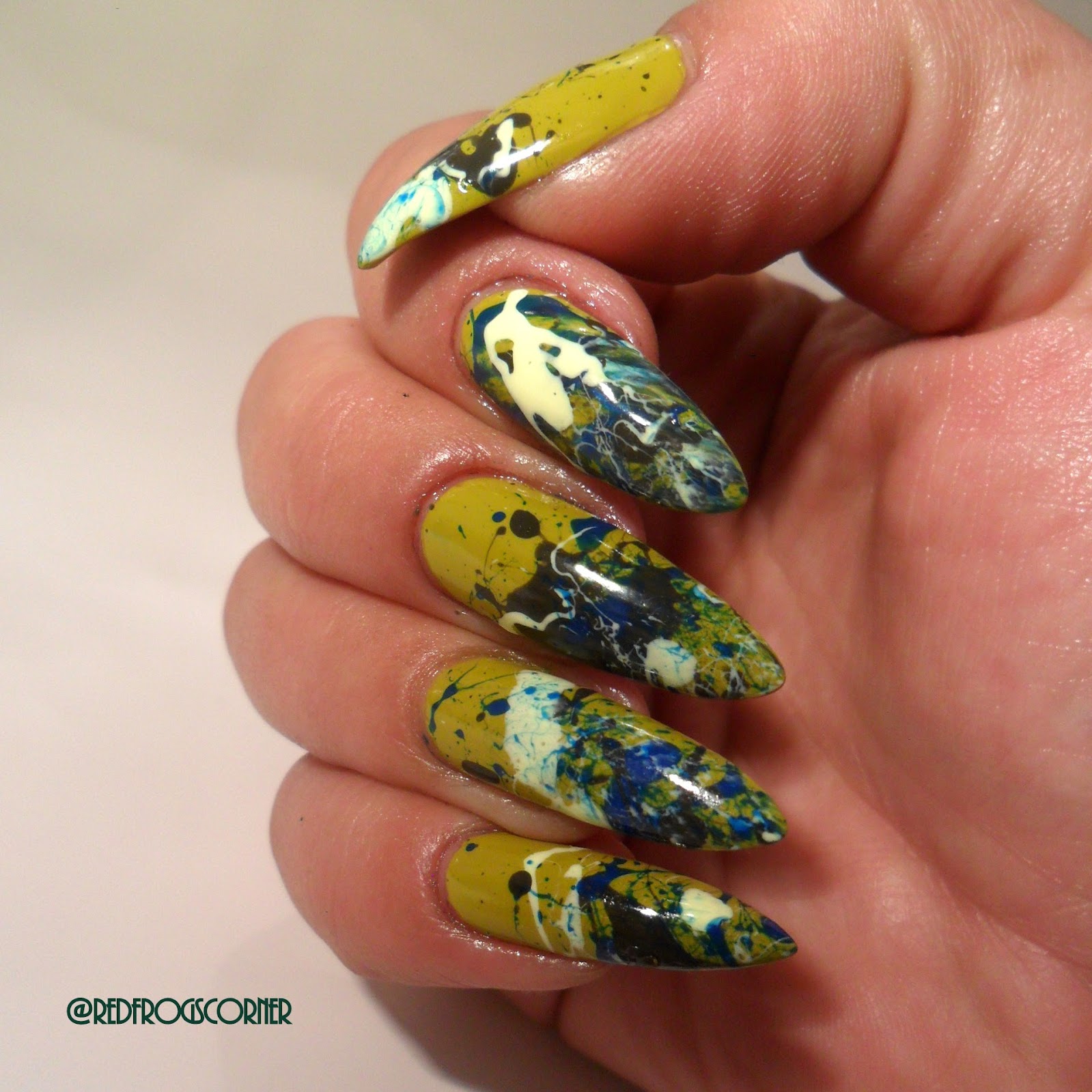 Red polish or bad polish?: Splatter Nails