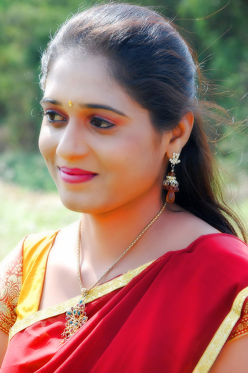 SOUTH ACTRESS GEETHA PALLVI CUTE LARGE CLOSEUP PHOTO - Fresh Movie Photos