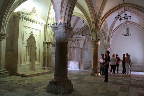 Catholic Pilgrims in Israel: The Upper Room (Cenacle) - Jerusalem