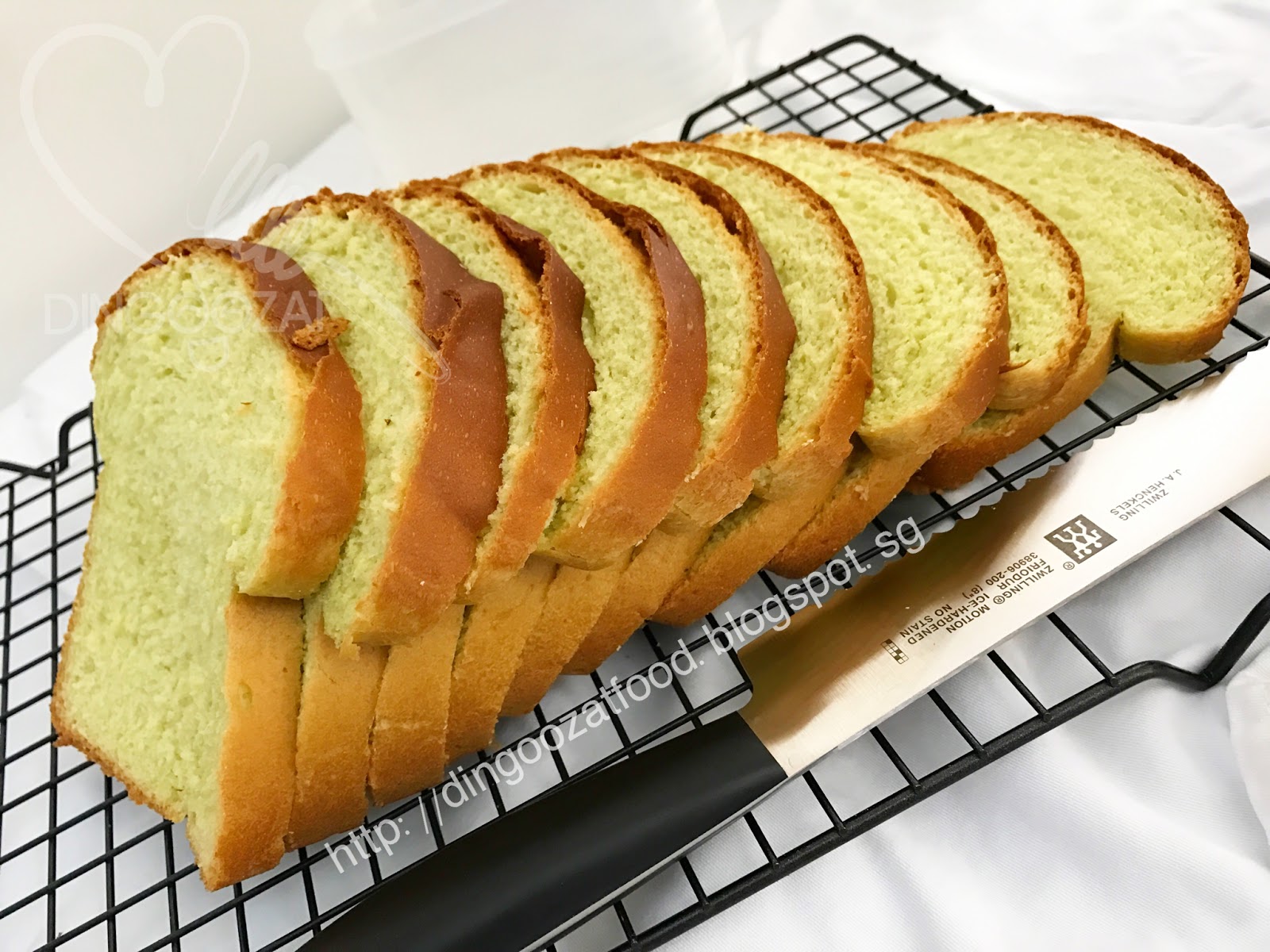 Miki's Food Archives : Soft Pandan Loaf 斑斓软面包，中种面团