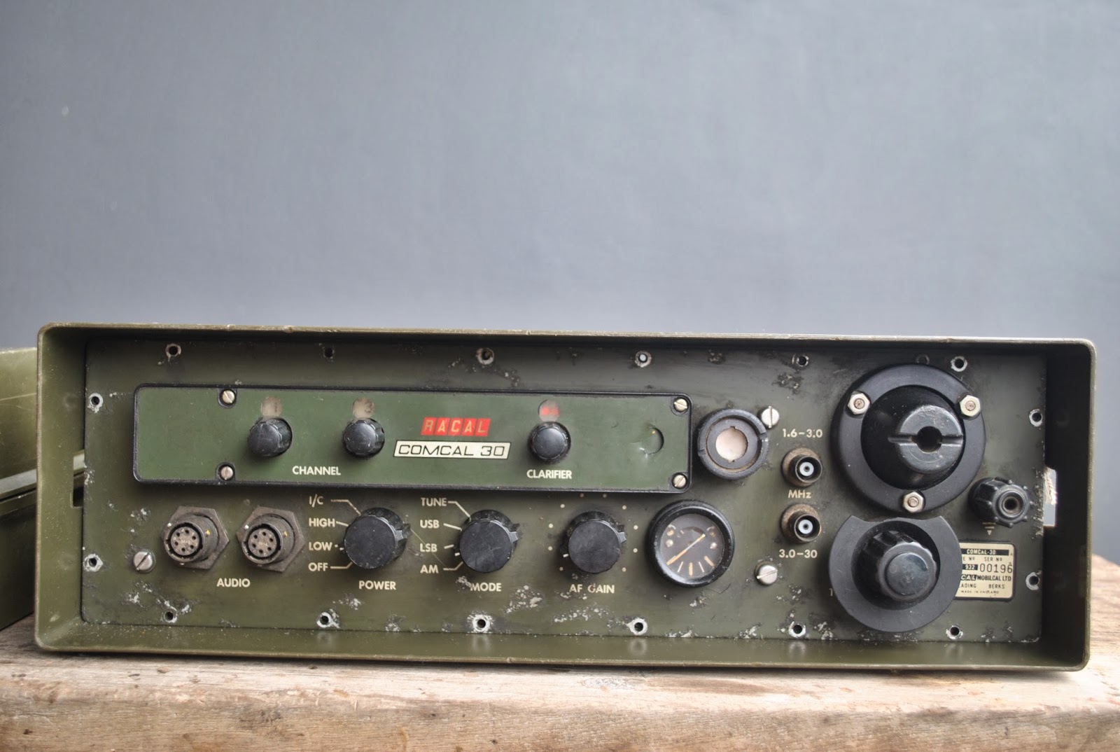 RESTORASI ELECTRONIC TUBES: 3 UNIT MILITARY RADIO TRANSCEIVER RACAL ...