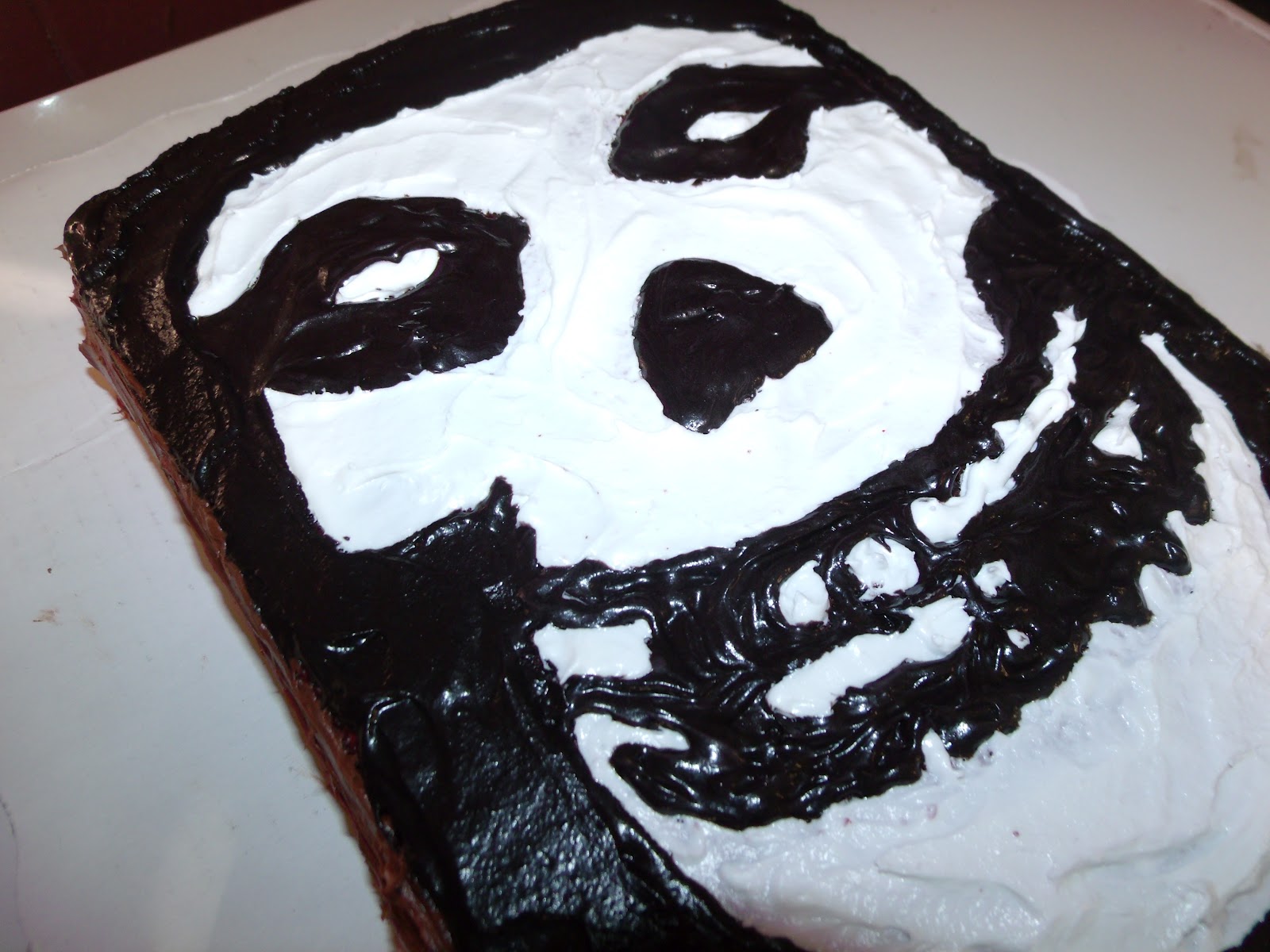 The Hillbilly Princess Diaries: Misfits Skull Cake!