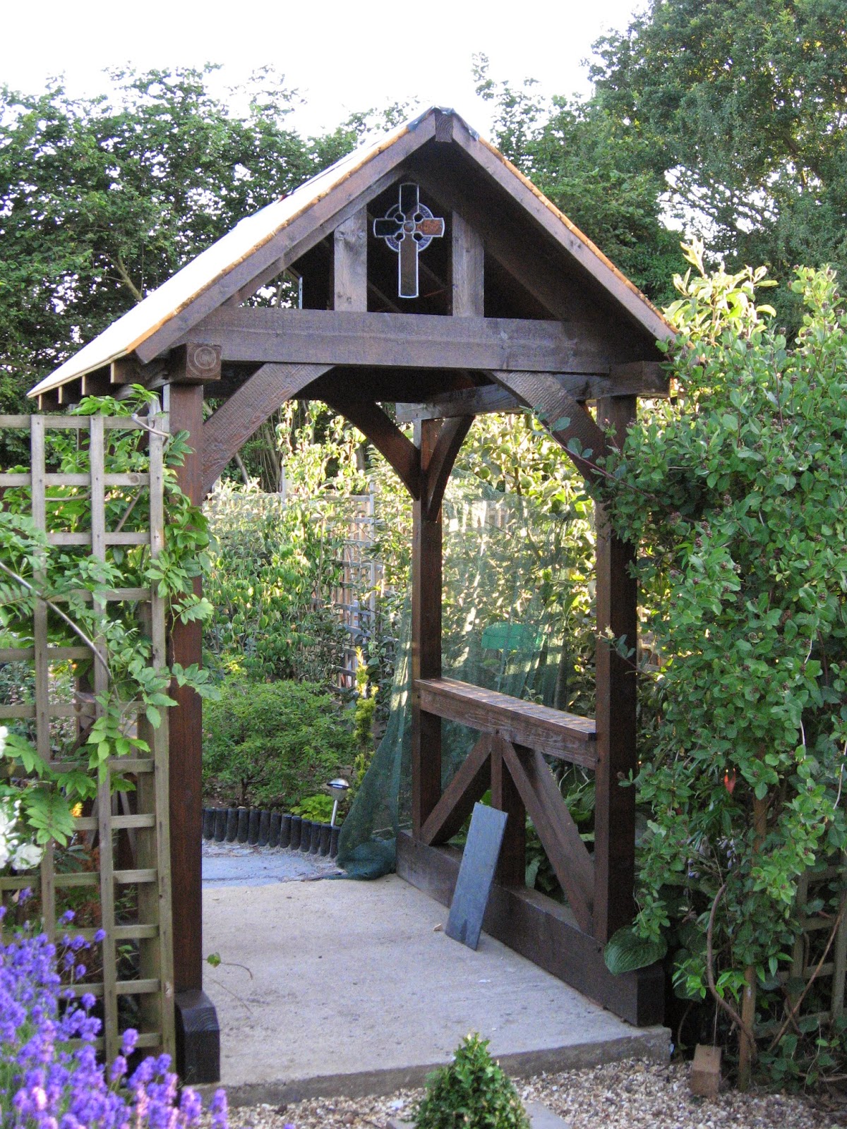 NOTES FROM AN ENGLISH GARDEN: THE LYCH GATE