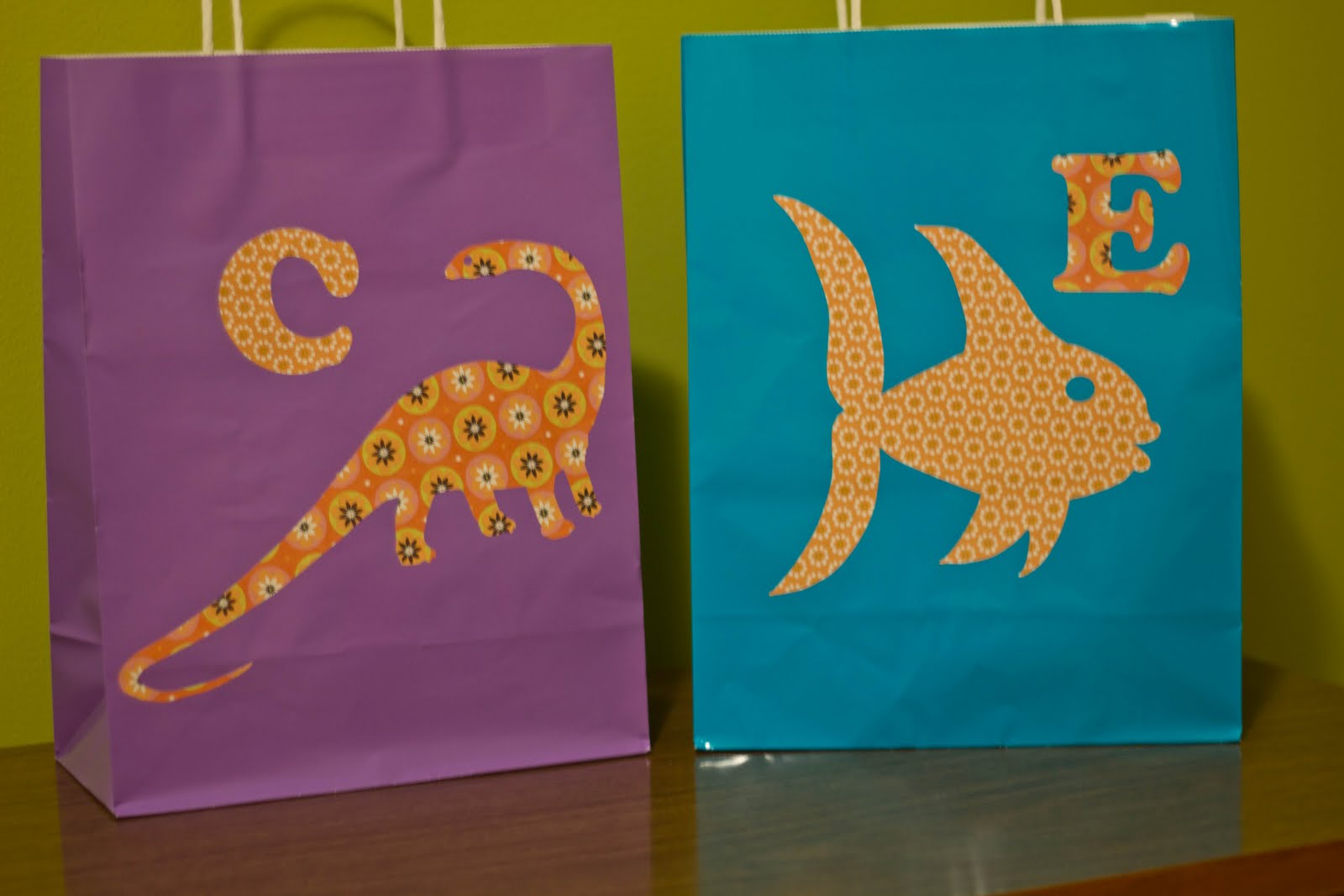 with this ring, i thee obsess: {Gifts} Chicago-Themed Kids Gifts