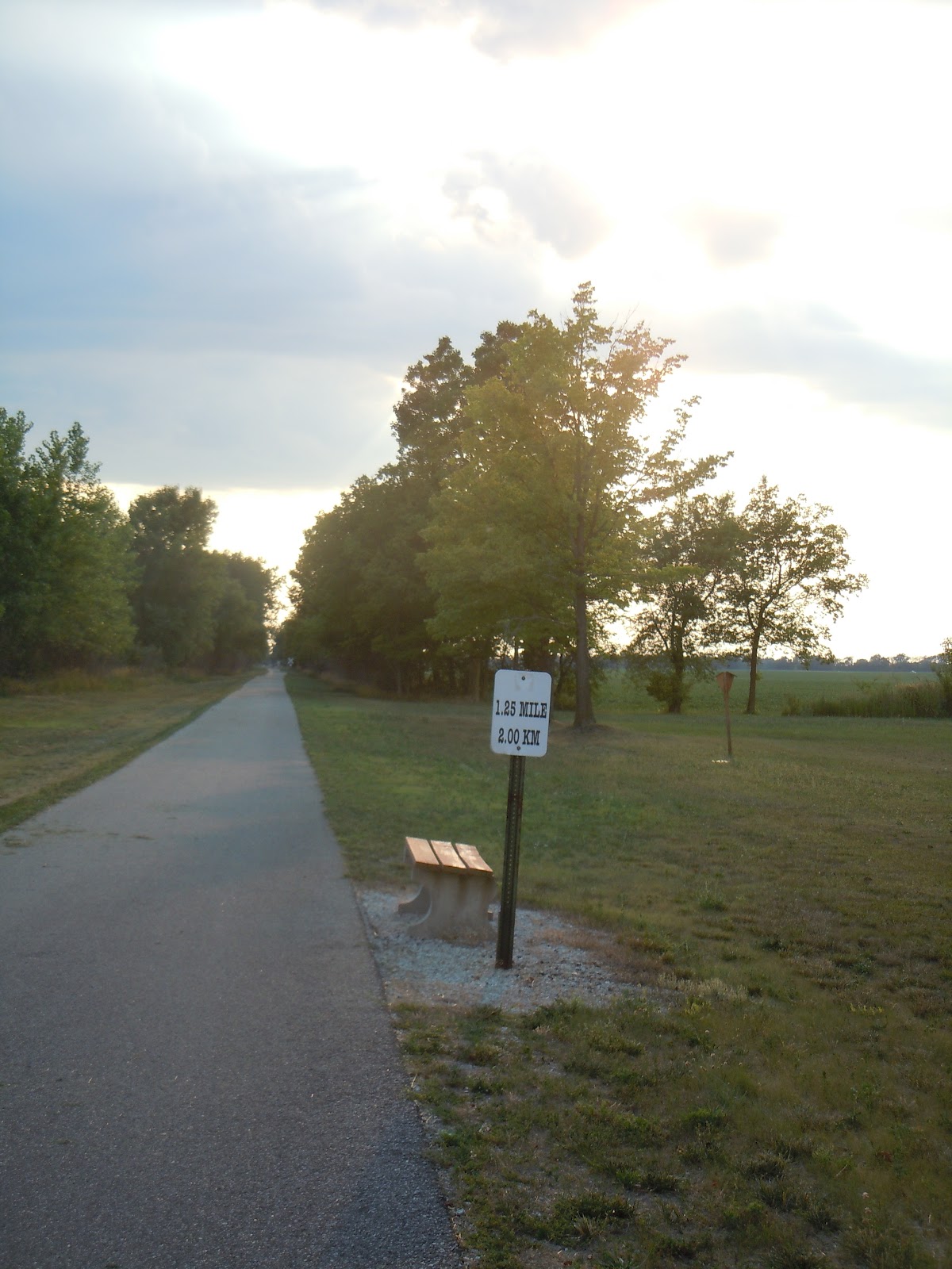 "La vie en...INDIANA!" (Life in Indiana.): Sweetser Switch Trail