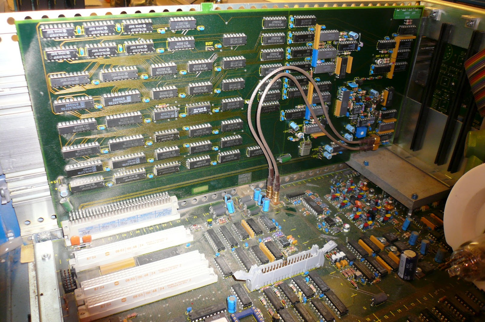 Japan's World of Digital Electronics: Disassembling a LeCroy 9400 ...