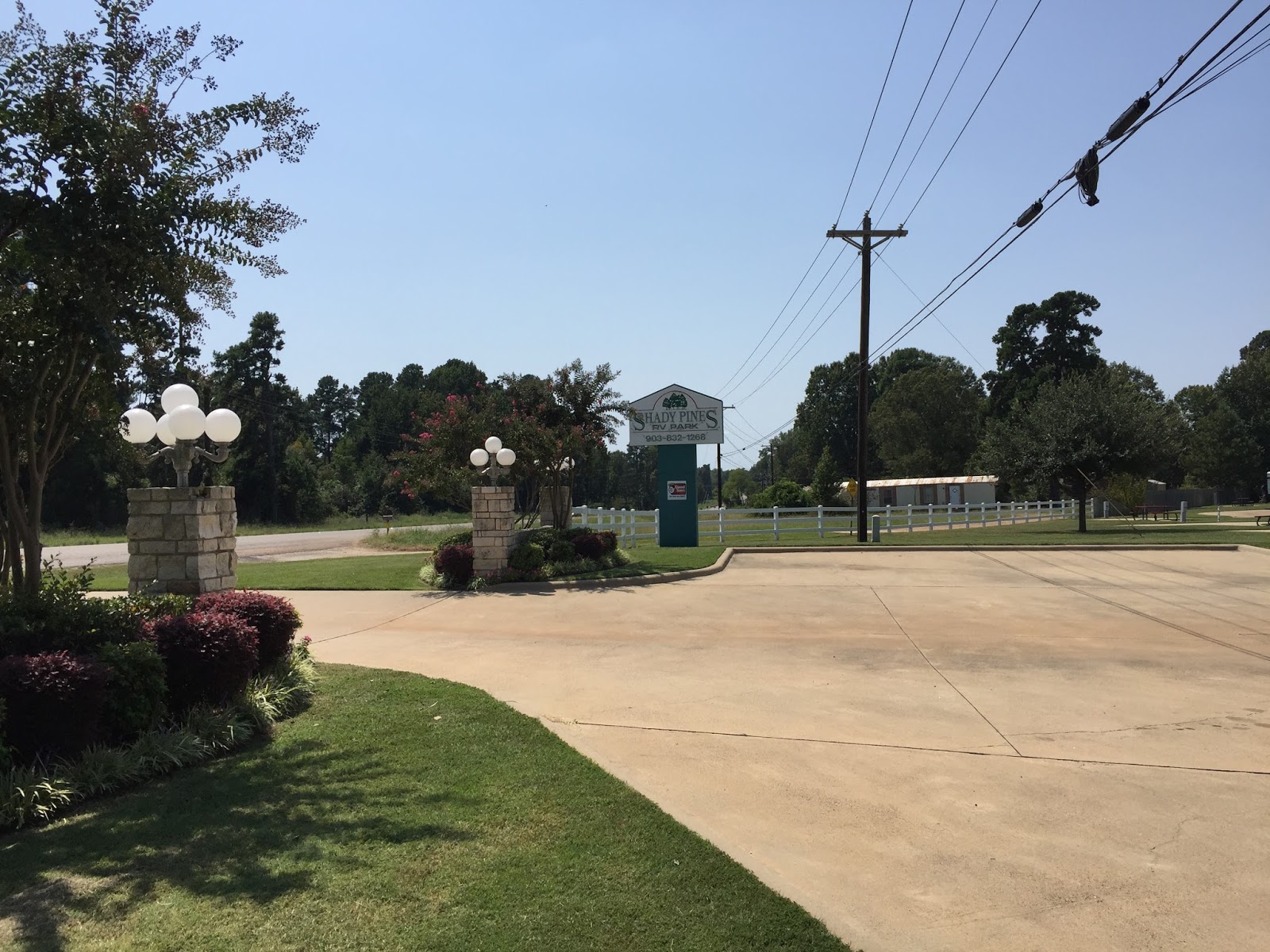 BLUE SKY AHEAD: Shady Pines RV Park, Texarkana, Texas