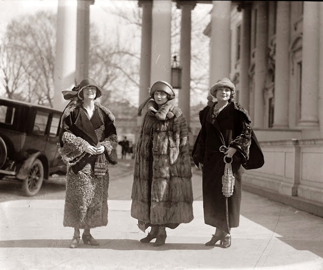 Los Angeles Morgue Files: "The Brox Sisters" Singer Bobbe Van Heusen ...