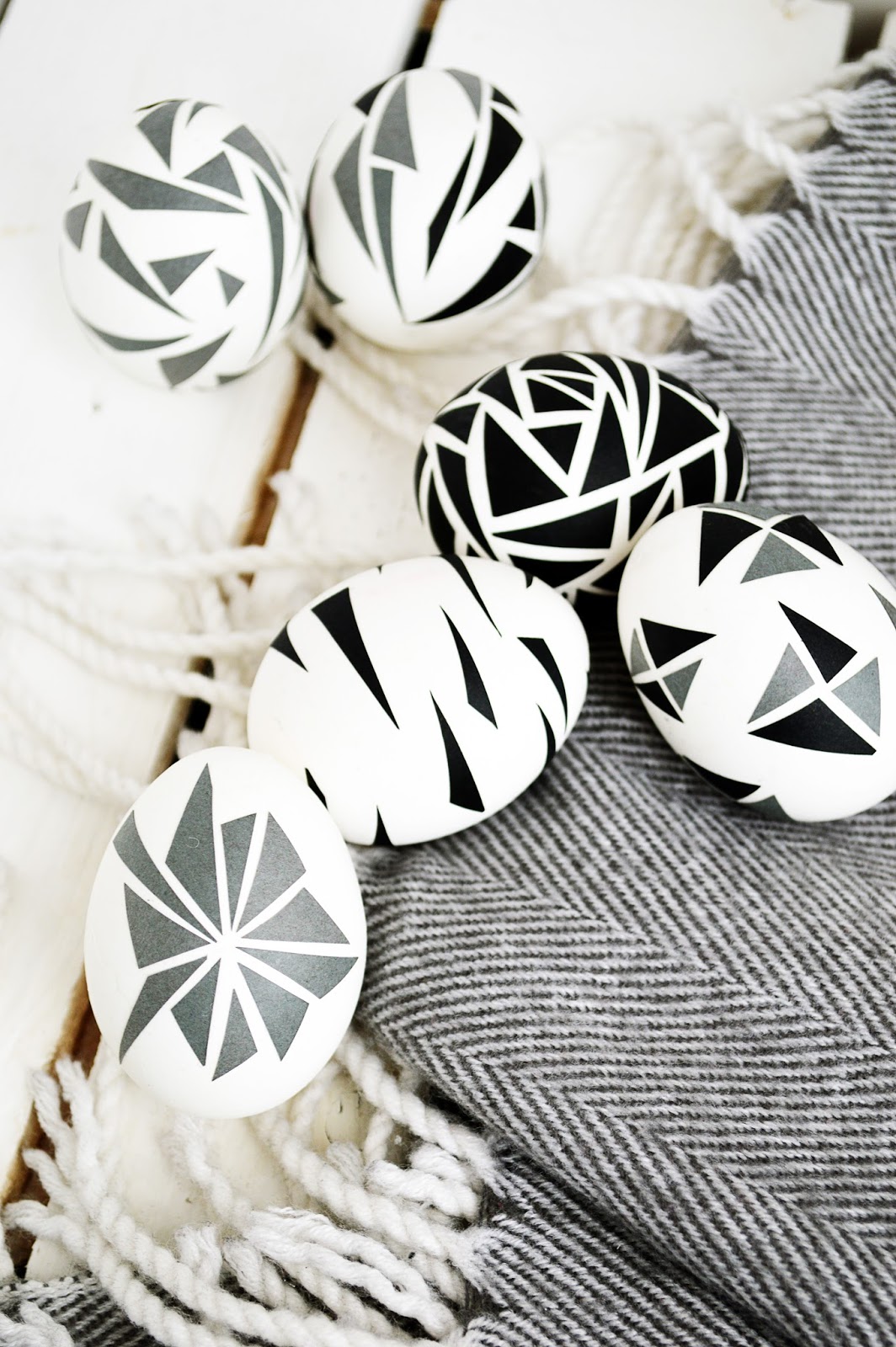 Sunny Side Up! | DIY TRIANGLE EASTER EGGS - Motte