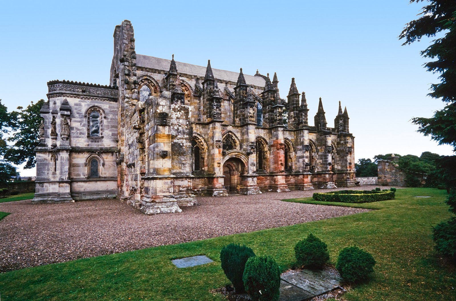 Tosh-Ma-Haul: Rosslyn Chapel, Roslyn Scotland