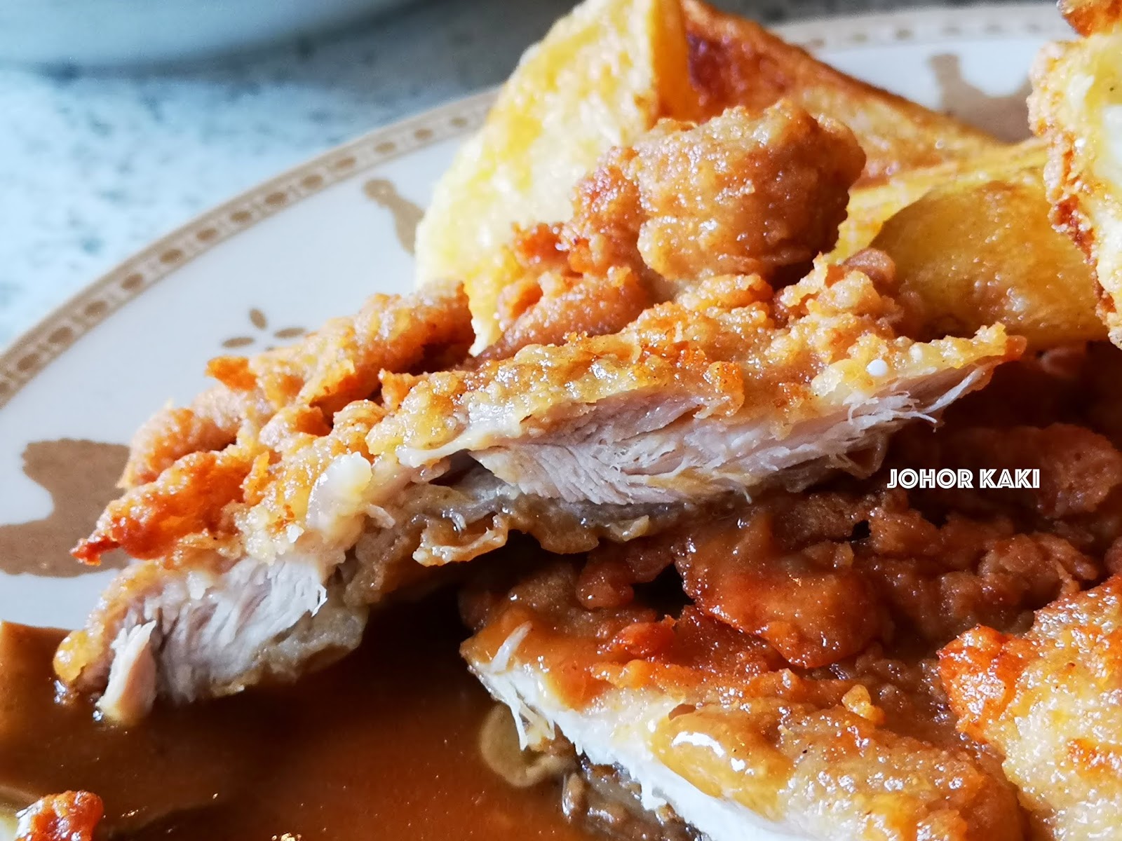 Hainanese Chicken Chop @ IT Roo Café in Johor Bahru near City Square ...