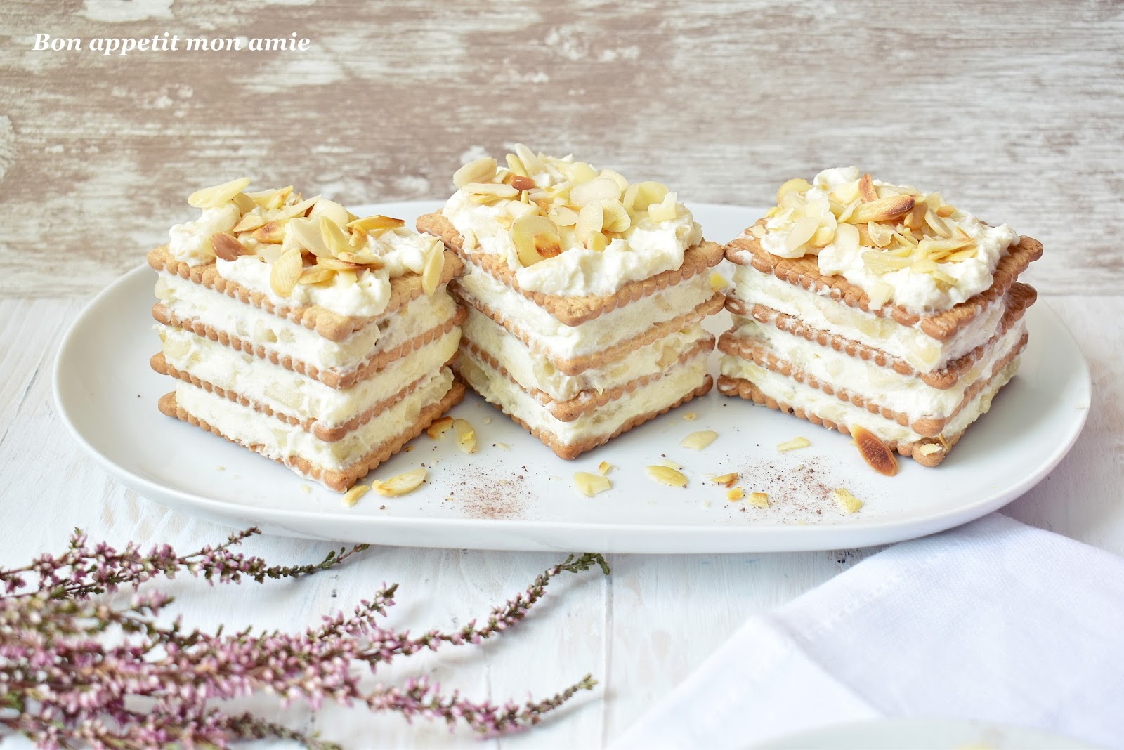 Bon appetit mon amie: Herbatnikowiec z jabłkami