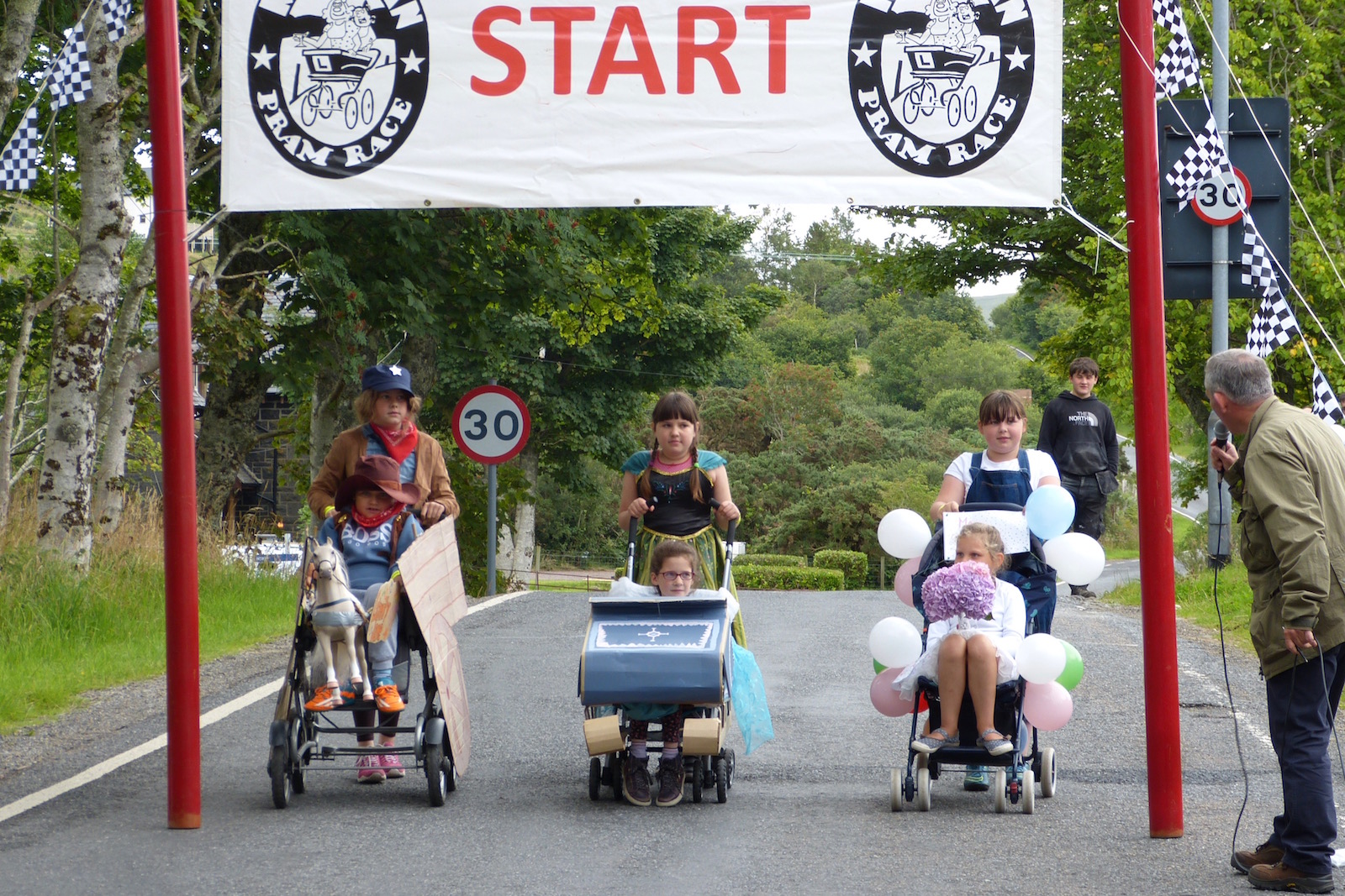 A Kilchoan Diary: Kilchoan Pram Race 2016