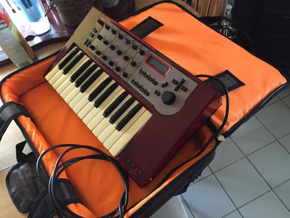 MATRIXSYNTH: G1 Clavia Nord Modular Synthesizer Keyboard