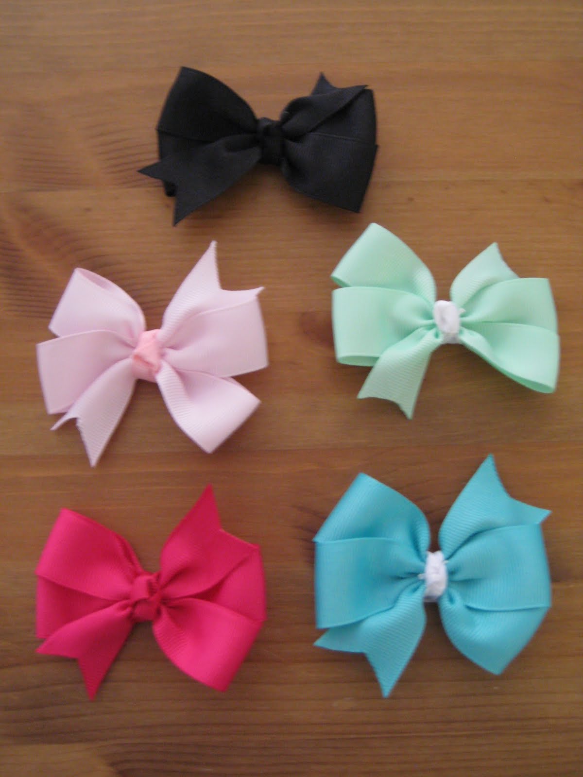 Lily Luv Creations: Basic Pinwheel Bows