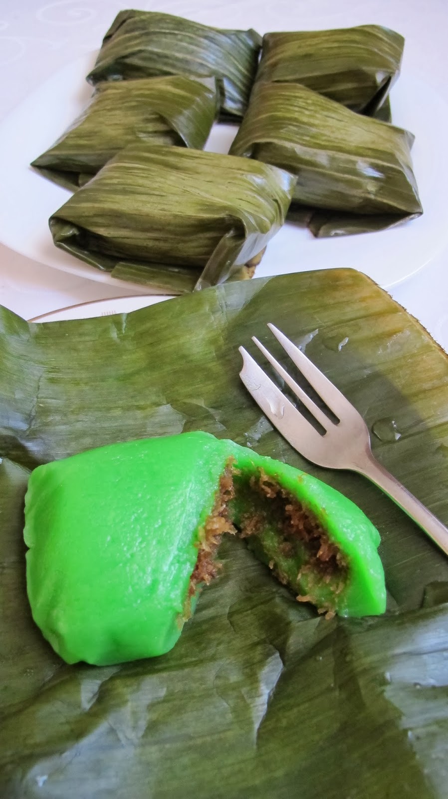 Kreasi Dapur Iis Sukendar: Kue Bugis, Glutinous rice with sweet coconut ...