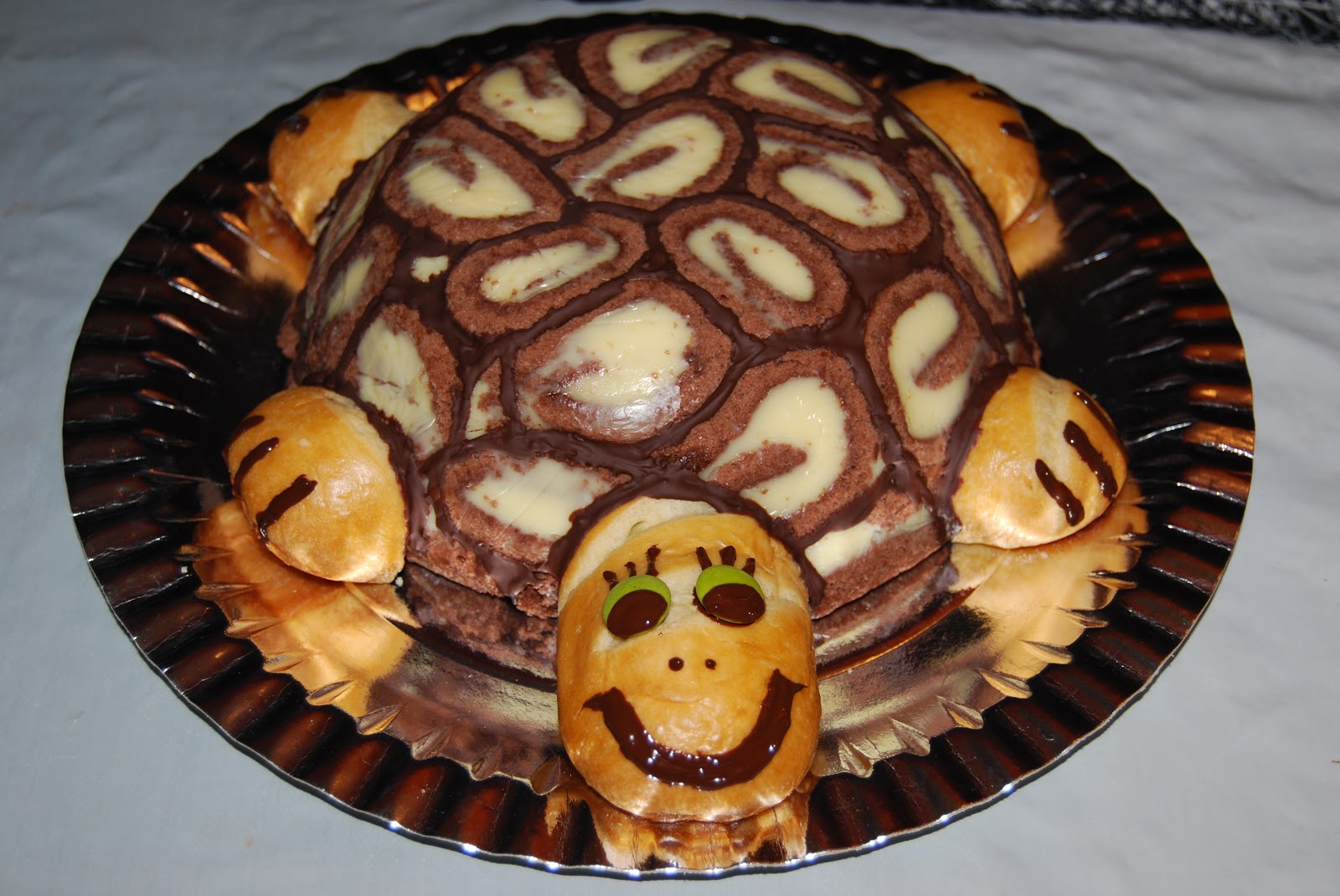Los postres de asaminica: pastel tortuga de chocolate y crema