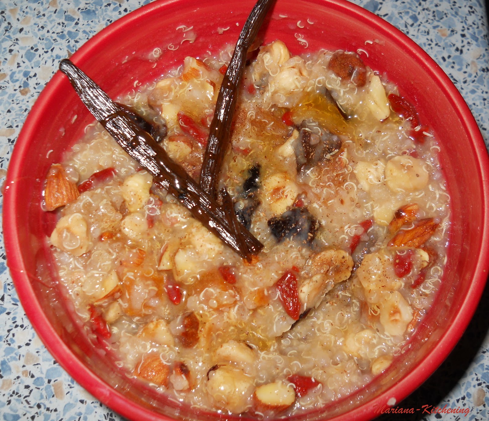 Budincă dulce de quinoa