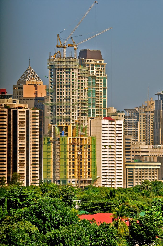 Top 10 Tallest Buildings in the Philippines | Most Beautiful