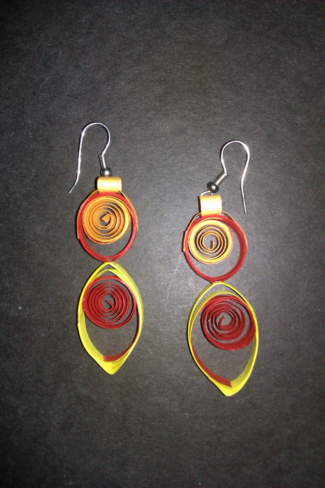 Beautiful Handmade Articles: Beautiful Paper Jewellery