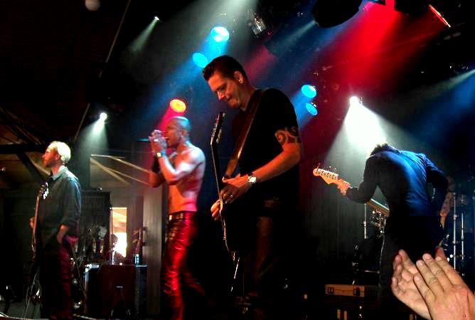 Kim bloggar: ENTER THE HUNT-intervju och tävling