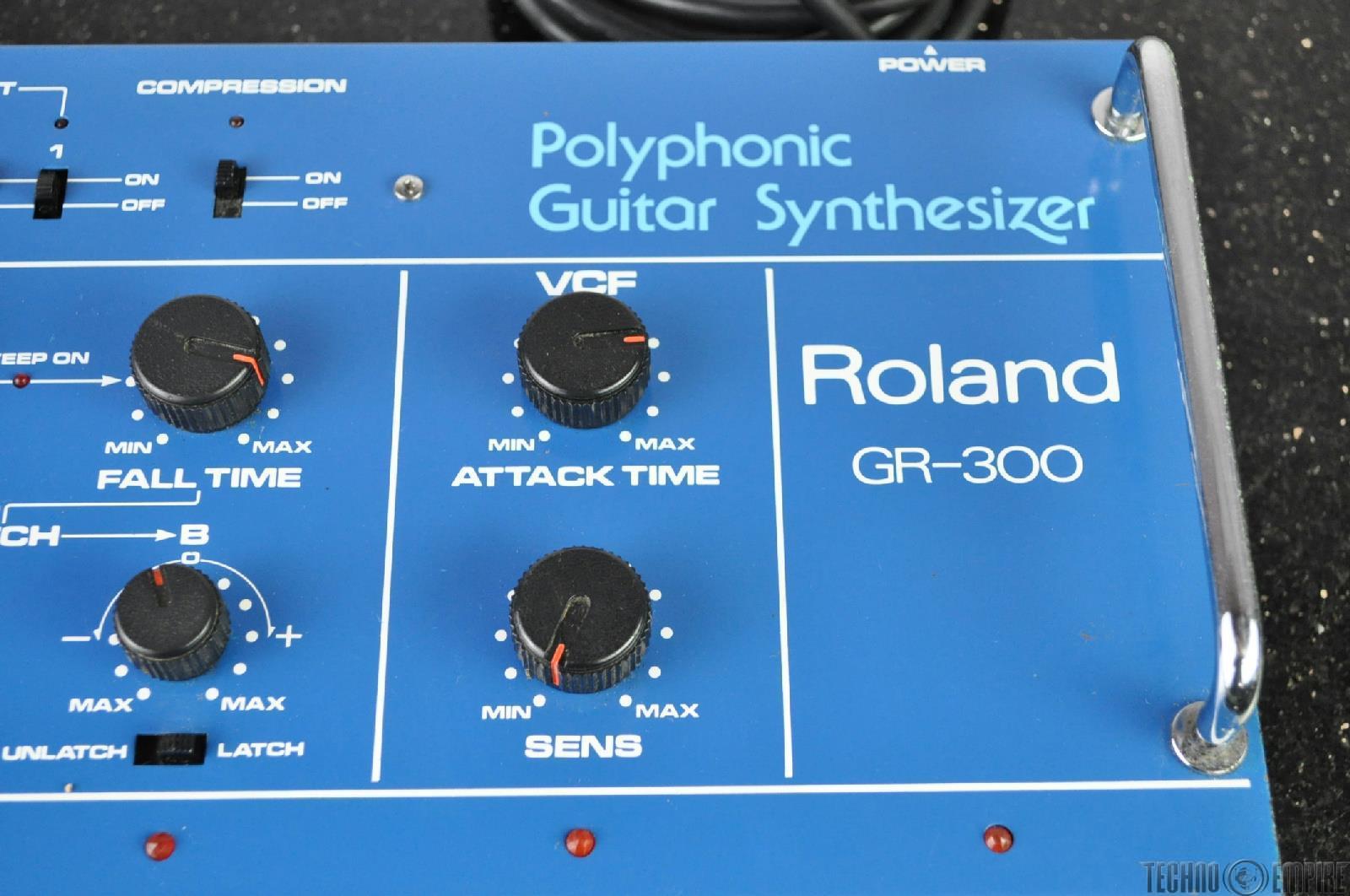 MATRIXSYNTH: Jeff Baxter ROLAND GR-300 POLYPHONIC GUITAR SYNTHESIZER