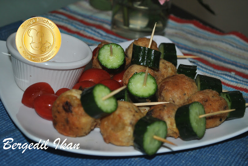 PATYSKITCHEN: POTATO FISH CAKE / BERGEDIL IKAN