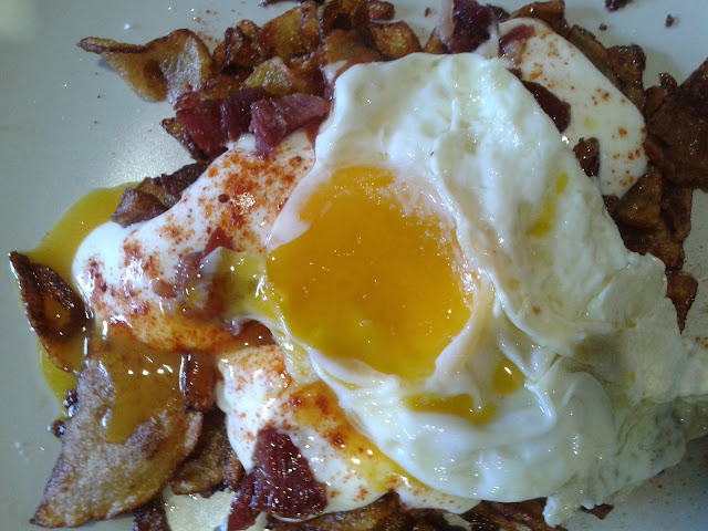 El sol en la cocina: Huevos cabreados