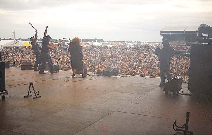 There's Something Hard in There: Brujeria's Fantasma -- Pat Hoed ...