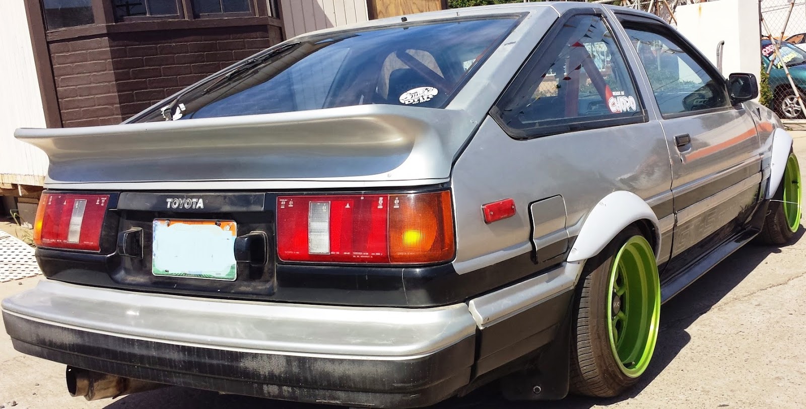 retro-spec/toyota AE86: RETRO-SPEC FENDER FLARES