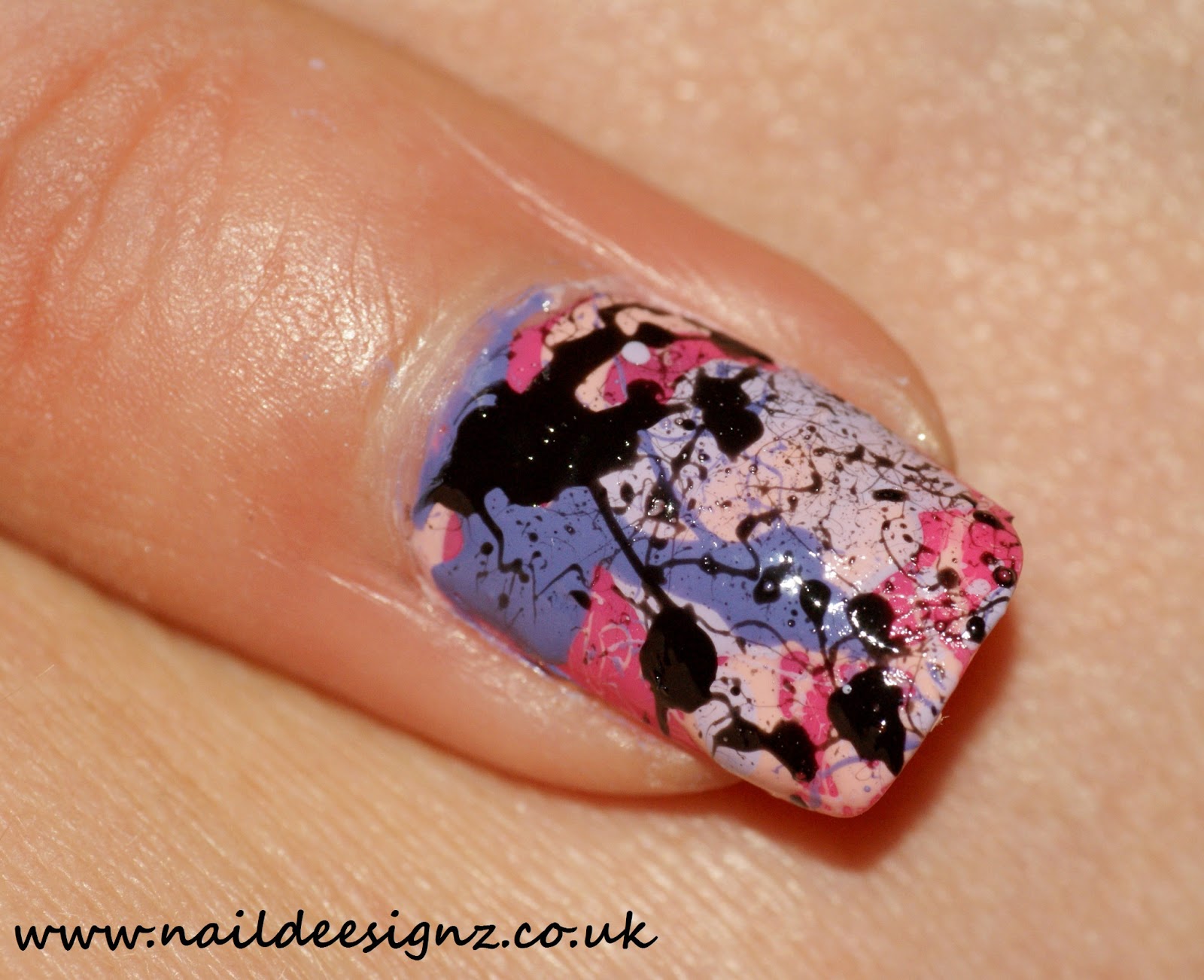 NailDeesignz: Splatter Nail Art