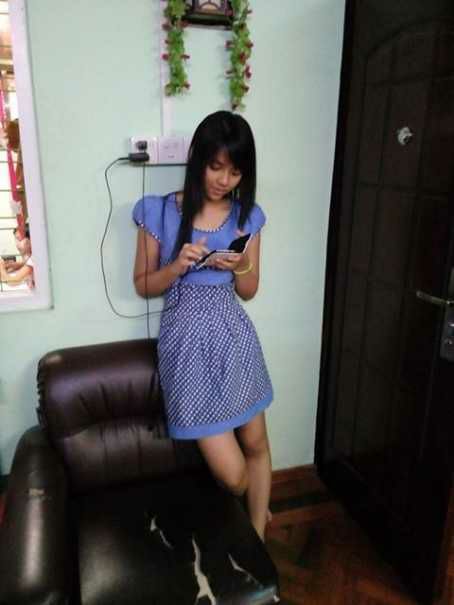On Line လဘက္ရည္ဆိုင္ မလိုးခင္ရိုက္ထားတာ