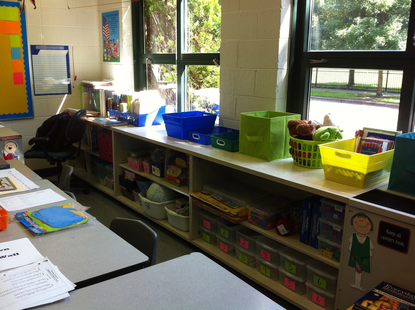 Ms. Alley's 2nd Grade Class: Classroom Pics!