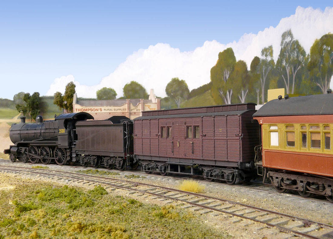 Lambing Flat: A new horsebox for Lambing Flat, KKG 1531