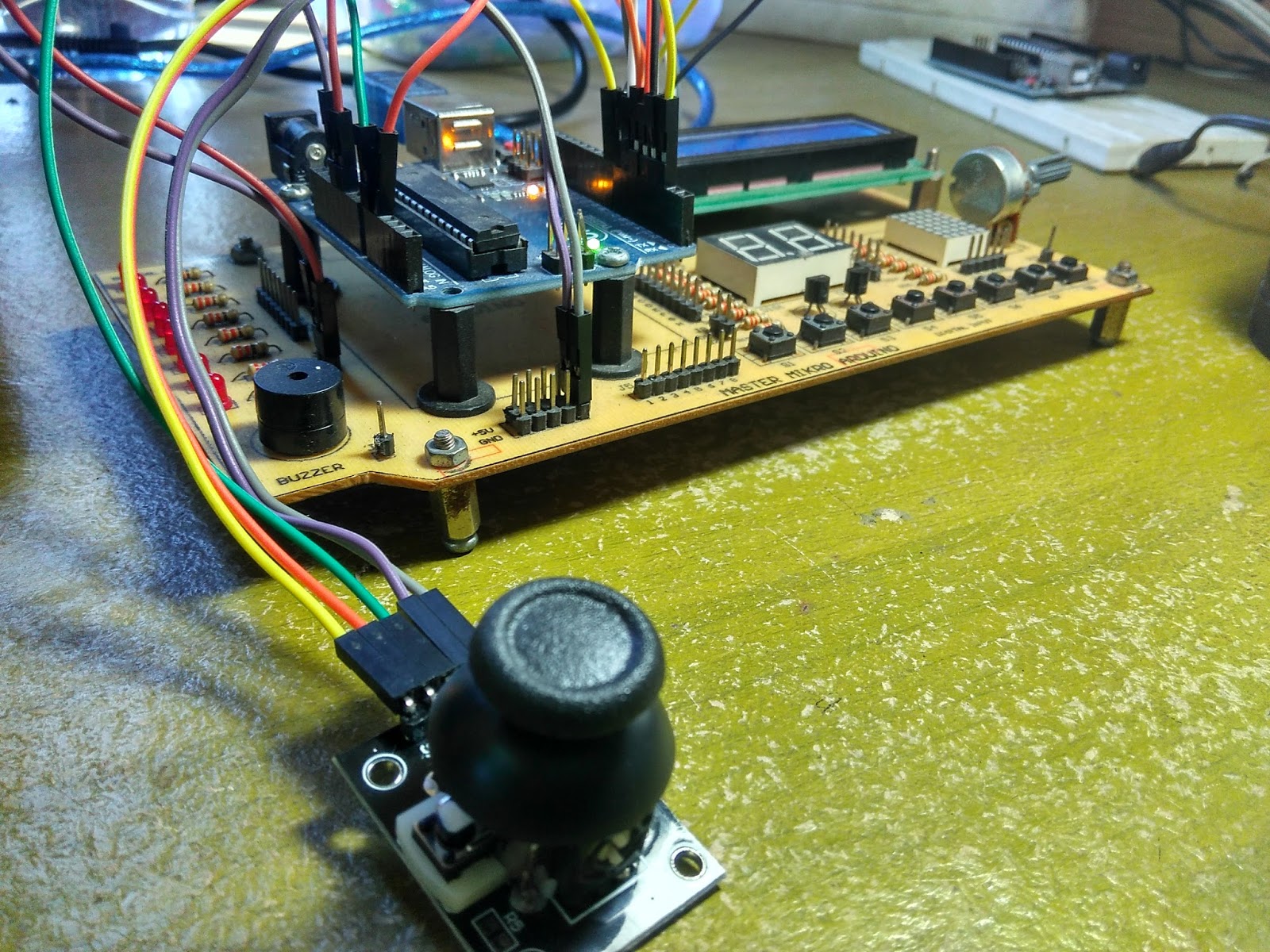 Interfacing Arduino dengan Analog Joystick