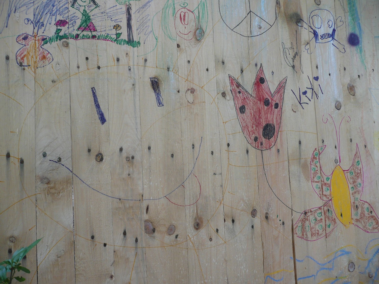 Maria Lale: Painting the Wall -Къщата център за малки изследоваатели 13 ...