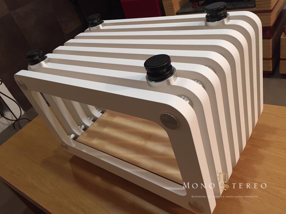 NEW DMSD MODULAR AUDIO RACK – M & S | Ultimate High-Fidelity