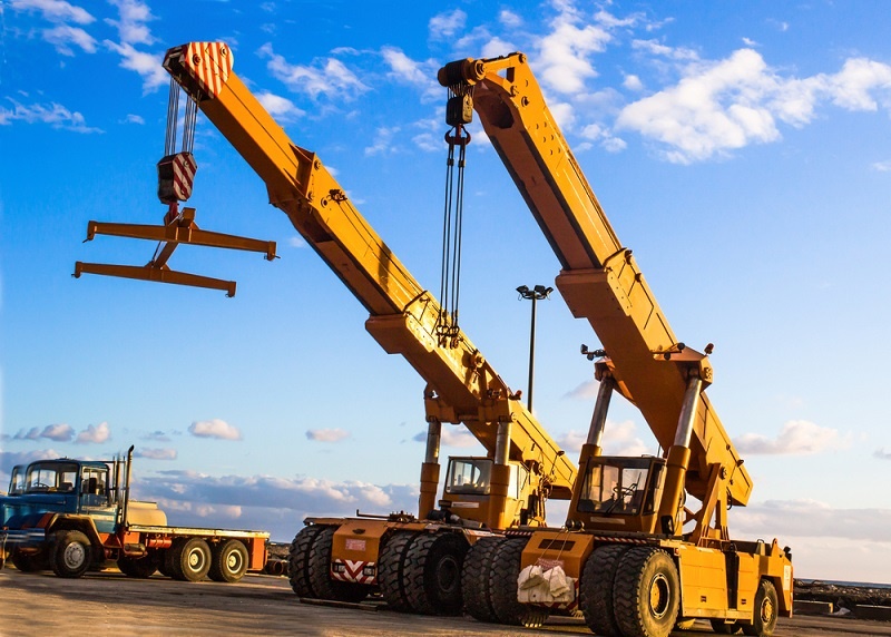 Find the Right Crane Equipment For the Safety of the Staff - Getting ...