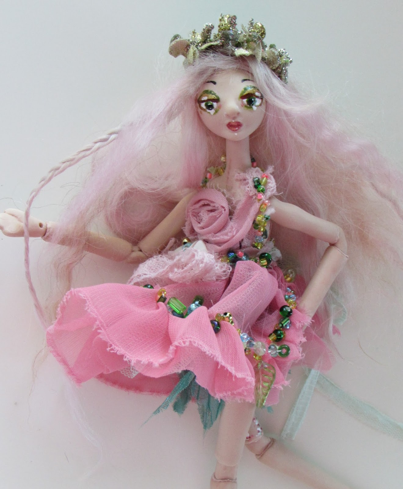 KAERIE FAERIE: DAWN 8 INCH PORCELAIN PUPPET DOLL